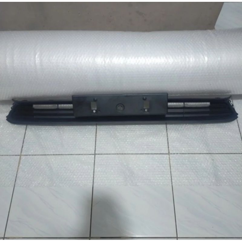 Jual ram bumper bawah grill bumper Toyota Innova reborn facelift 2021 ...