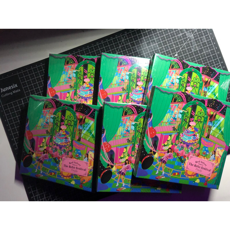 Jual Album red velvet scrapbook finale sealed | Shopee Indonesia