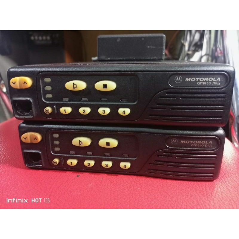 Jual Rig Motorola Gm950plus Bagus Buat Bikin Repeater Uhf Frekuensi ...