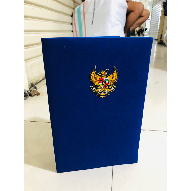 Jual Map beludru Map kantor map sekolah Map garuda pancasila bordir ...