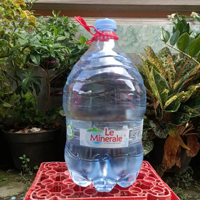 Jual Le minerale Galon 15 liter | Shopee Indonesia