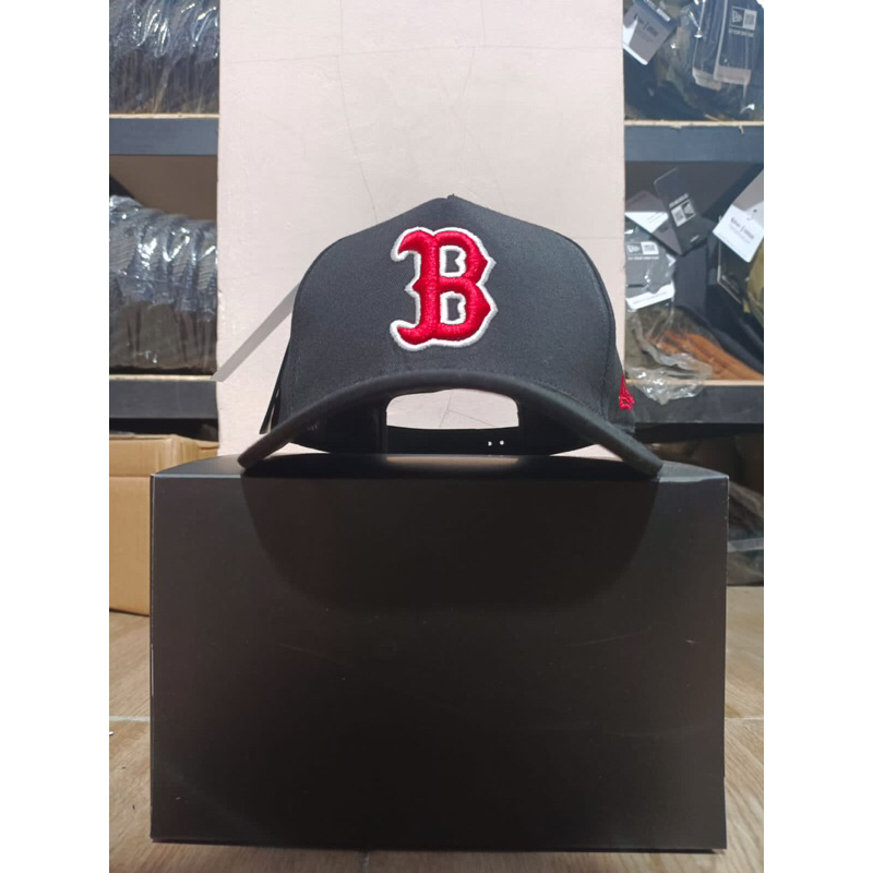 Jual Logo B Merah List Putih Topi Premium Bahan Hitam | Shopee Indonesia