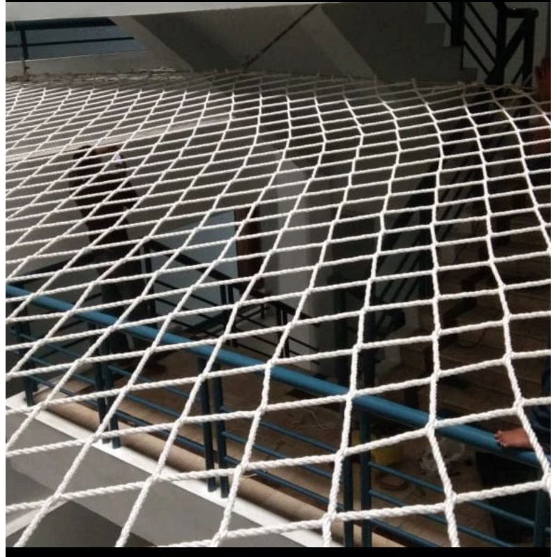 Jual jaring pengaman nilon 8mm,lubang | Shopee Indonesia