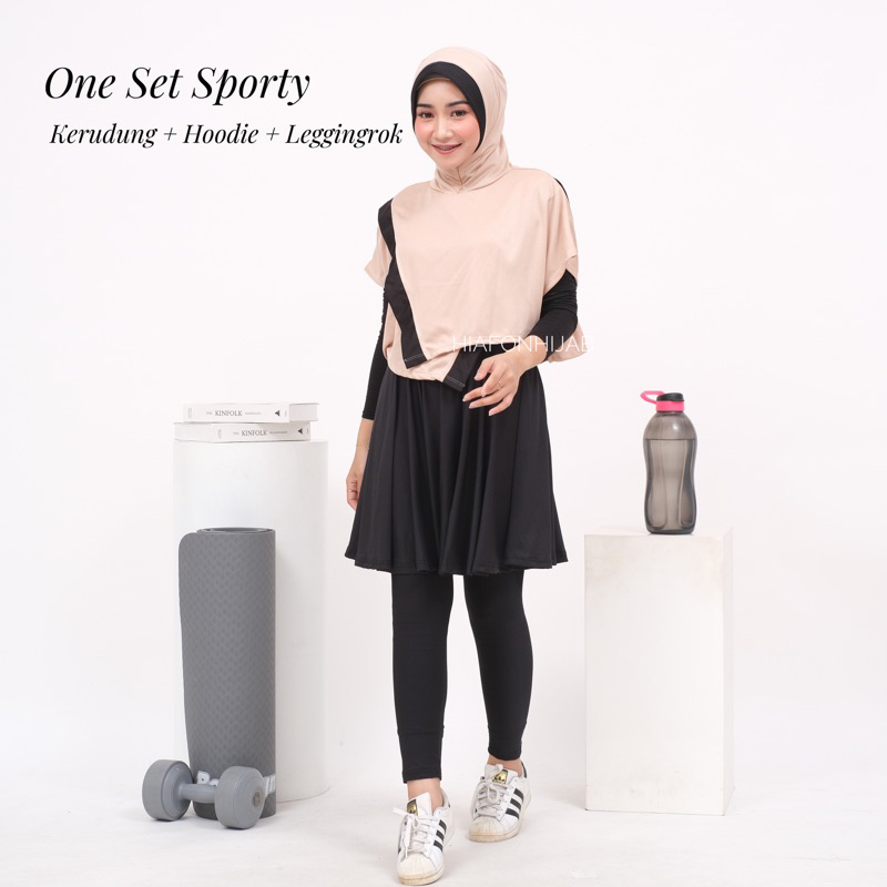 Jual One Set Baju Olahraga (Kerudung Hoodie Leggingrok) One Set Sporty ...