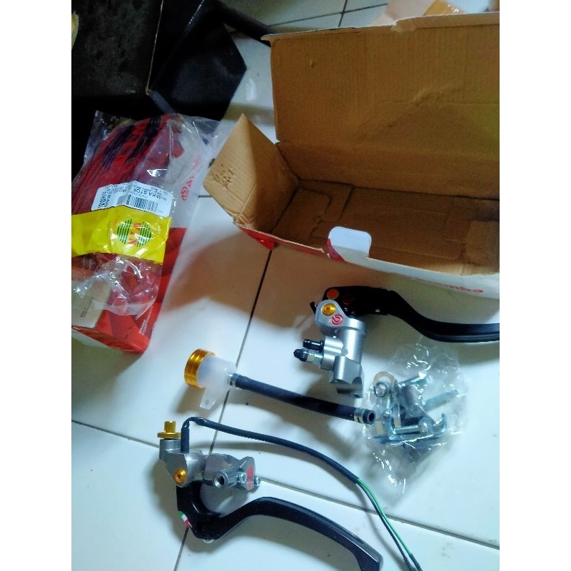 Jual master rem Brembo tabung master rem Brembo | Shopee Indonesia