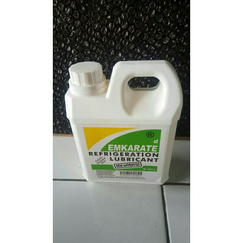 Jual OLI KOMPRESOR KULKAS R134a EMKARATE 1 Liter | Shopee Indonesia