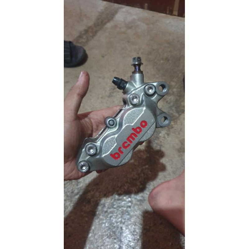 Jual kaliper brembo 4p original kanan | Shopee Indonesia