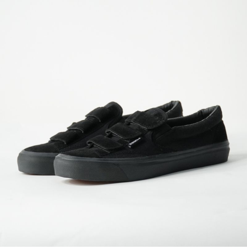 Jual Sepatu pria hitam | Homunculus | DOPE FULLBLACK | sneaker | sepatu ...