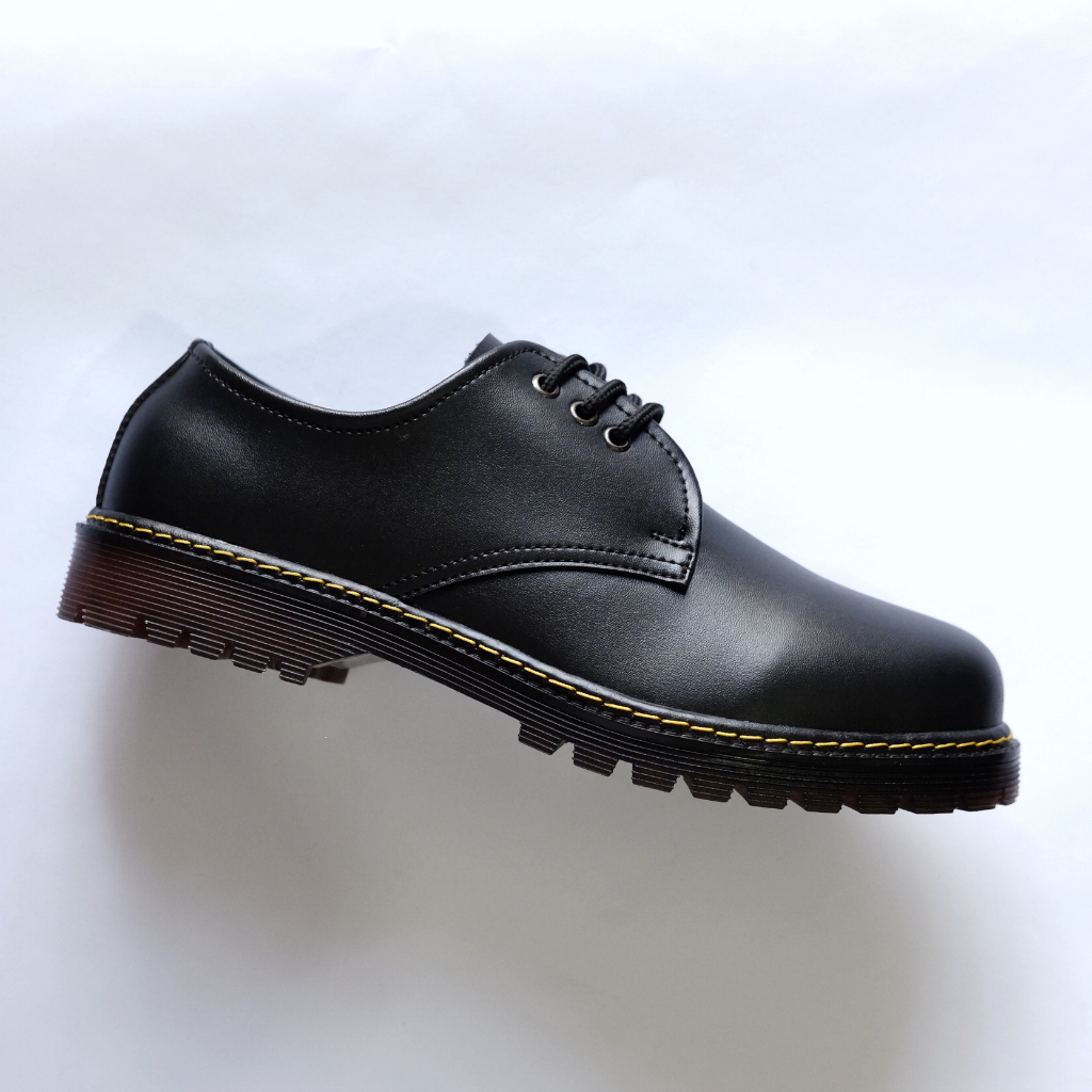 Jual Sepatu Boots Pria Derby Hitam THEO BLACK by Oxwalker | Shopee ...