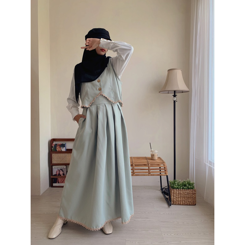 Jual ERLINA Set Outfit Yearbook by Studhijabstore | Shopee Indonesia