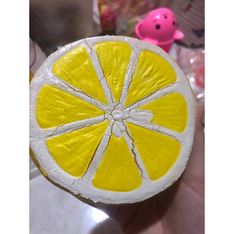 Jual (preloved) squishy lemon ( DEFECT) | Shopee Indonesia