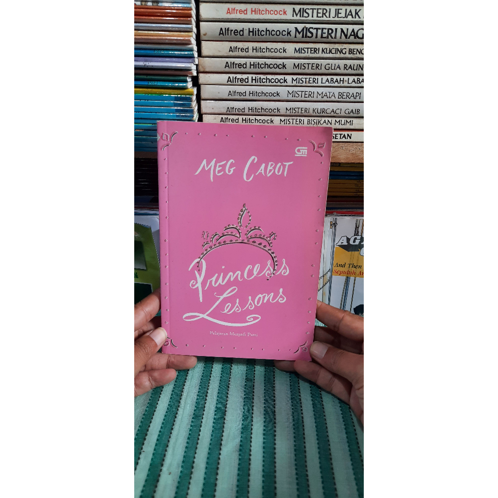 Jual meg cabot : princess lessons (pelajaran menjadi putri) | Shopee ...