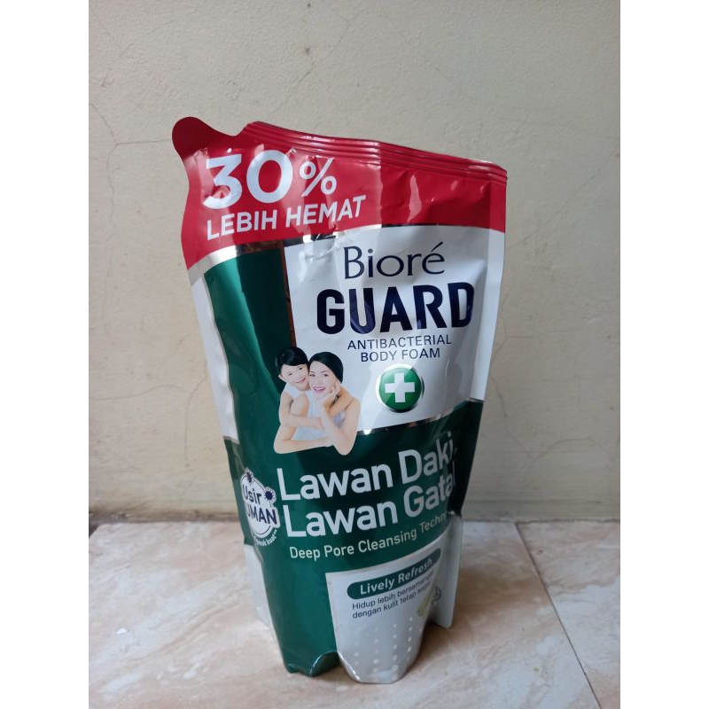 Jual Biore Guard Lively Refresh Hijau 800ml | Shopee Indonesia