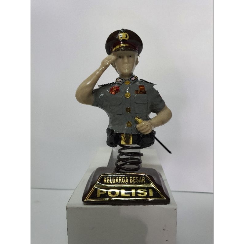 Jual Miniatur patung Polisi Hormat| Patung miniatur mobil Army Per ...