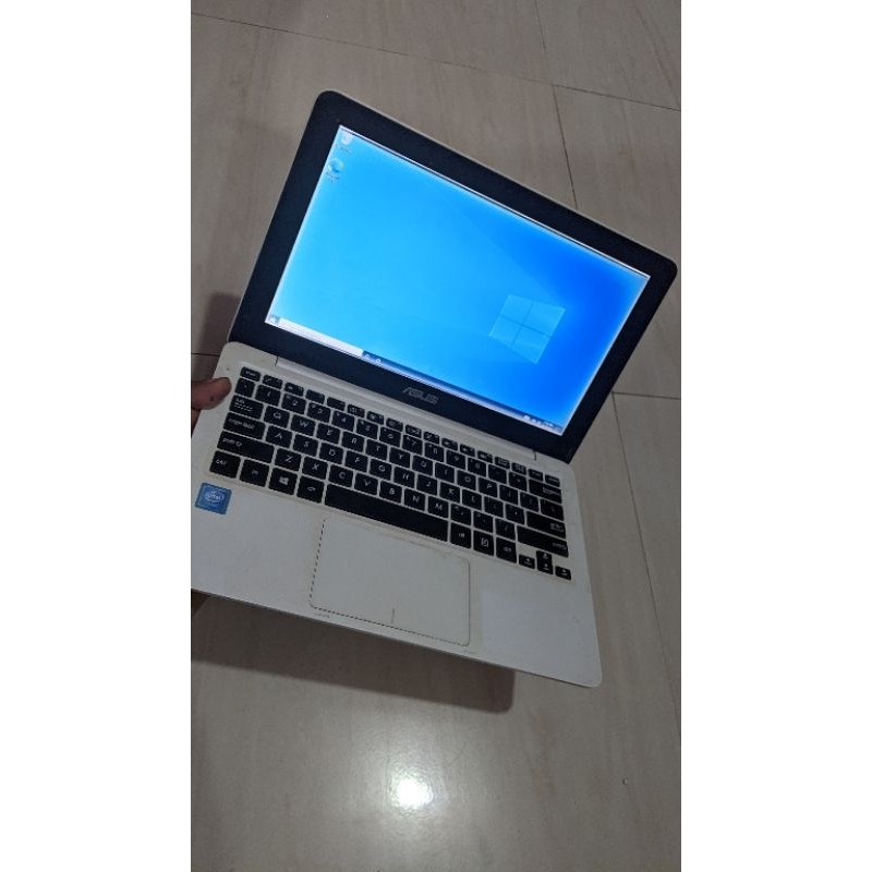 Jual notebook asus e202s minusan | Shopee Indonesia
