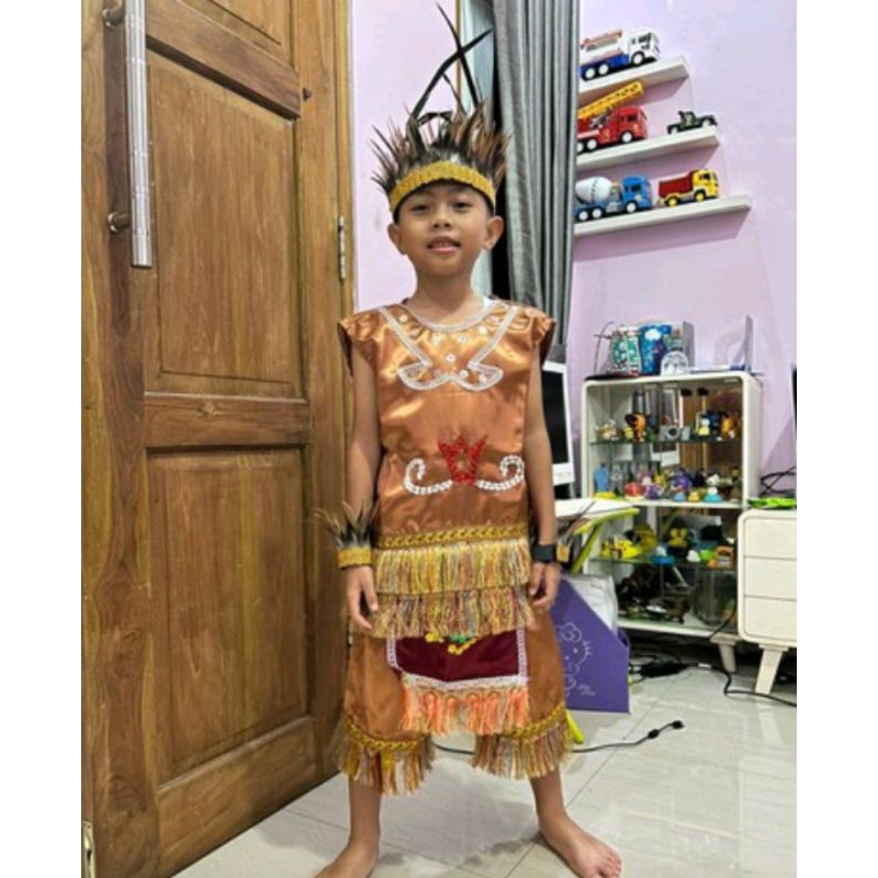Jual Baju adat Papua anak// Baju saten adat Papua anak anak// Baju adat ... Jual Baju adat Papua anak// Baju saten adat Papua anak anak// Baju adat ...