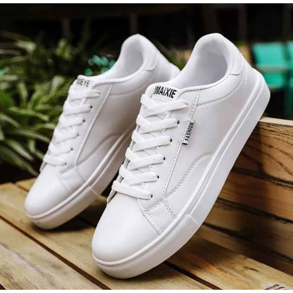 Jual Sepatu Sneakers Pria Keren Trendy 2023 Sepatu Cowok Putih Polos Kekinian Sepatu Kasual Laki ...