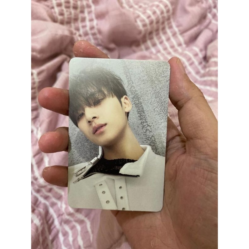 Jual Pc photocard mingyu shadow face the sun seventeen | Shopee Indonesia