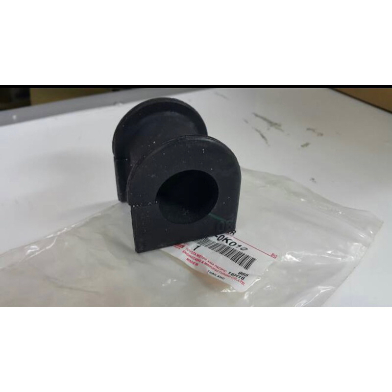 Jual Karet stabil-Karet stabilizer depan Innova-Hilux-Fortuner original ...