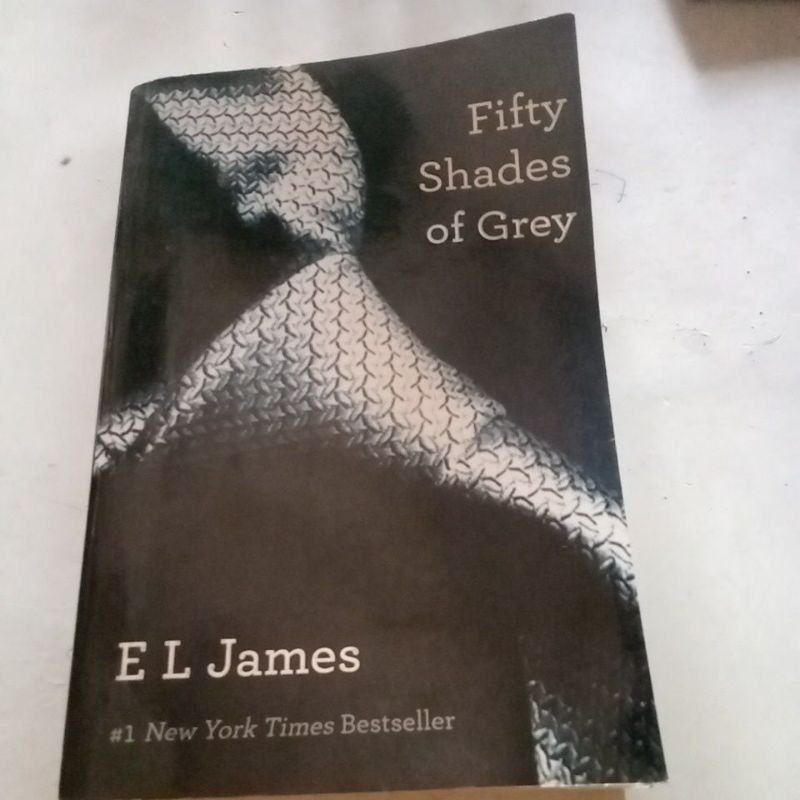 Jual Buku Inpor original,Fifty Shades of Grey,E L James | Shopee Indonesia