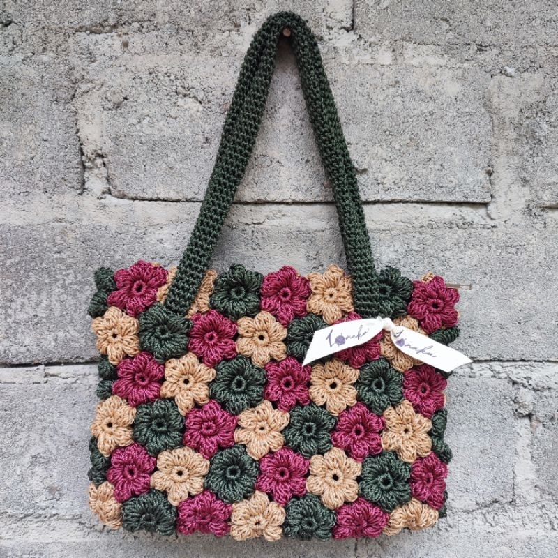 Jual Special Order Tas Rajut Meyrina / Tas Rajut Motif Bunga Puff ...