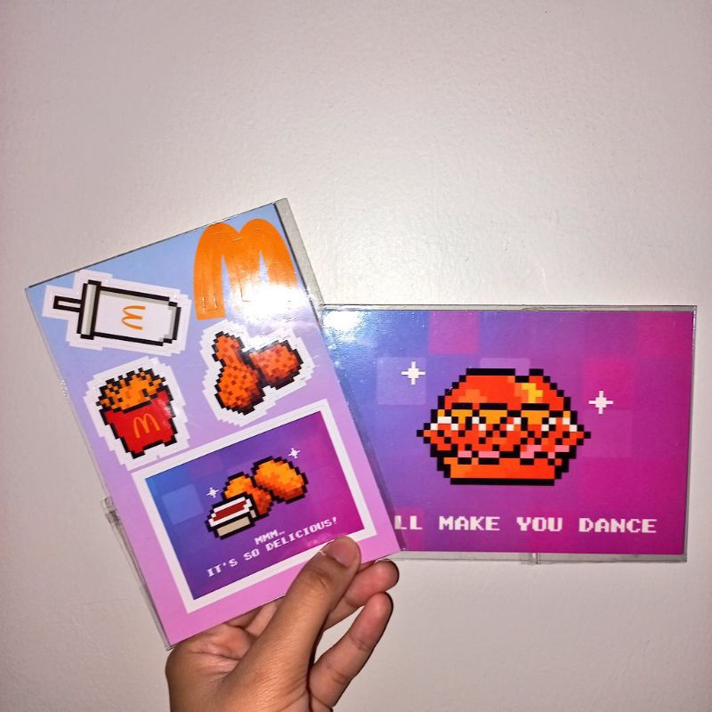 Jual mcd x newjeans (postcard+sticker) | Shopee Indonesia