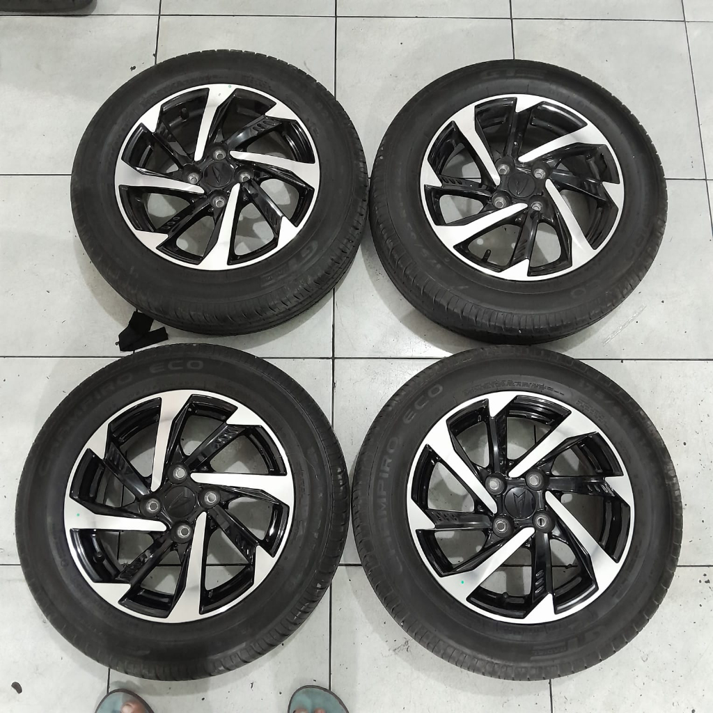 Jual Velg Mobil Bekas Oem Std New sigra Ring 14x5 pcd 4x100 et45 B/P Ban Gt 175 65 R14 Buat Ayla ...