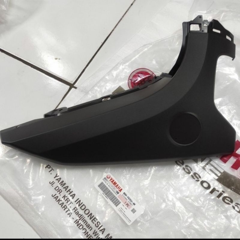 Jual Cover Reteng Riting Panel Depan Atas Sein kiri New Nmax Hitam Doff ...