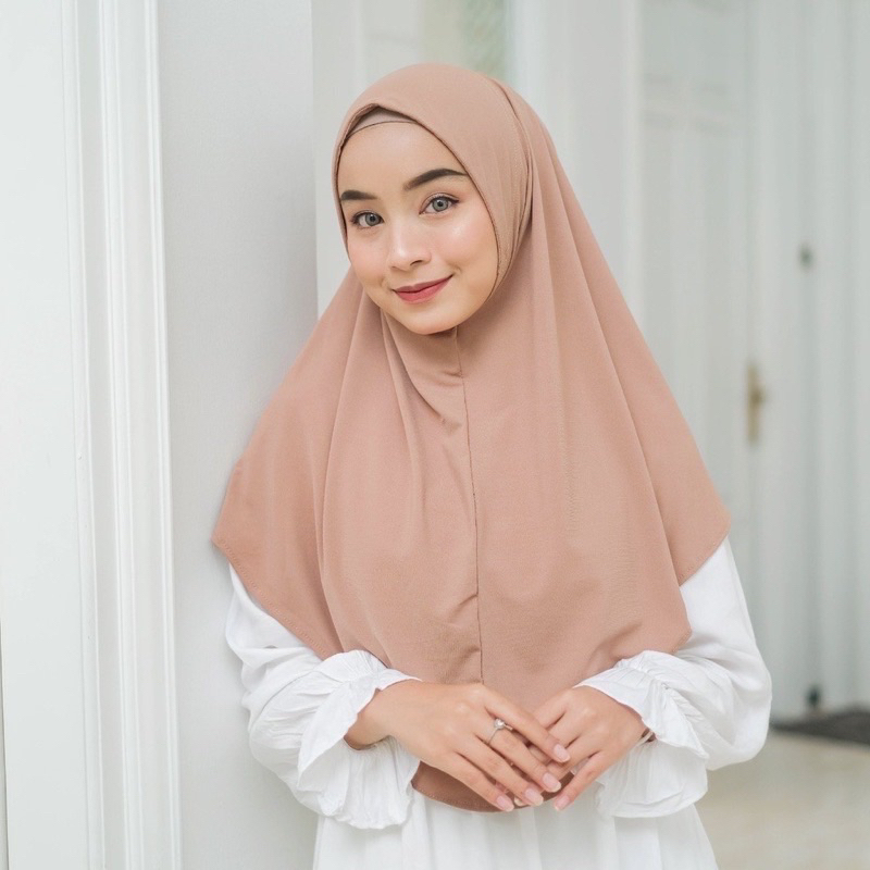 Jual Bergo daily premium (hamidah non pet) /hijab instan jersey /hijab daily | Shopee Indonesia
