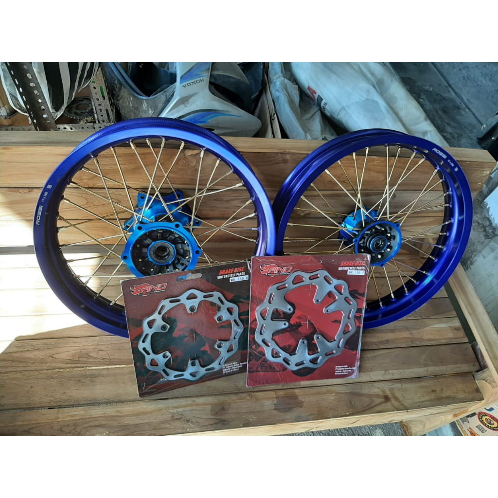 Jual Velg Supermoto WR 155 Ring 17 Velk Set WR Supermoto Ukur 300 350 ...