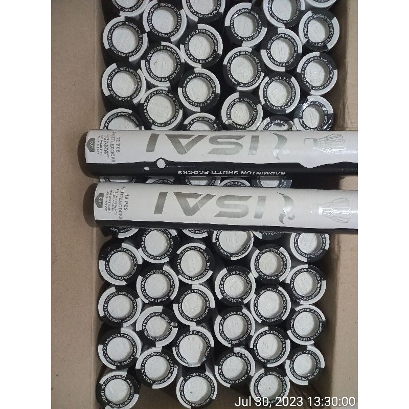 Jual shuttlecock isai black | Shopee Indonesia