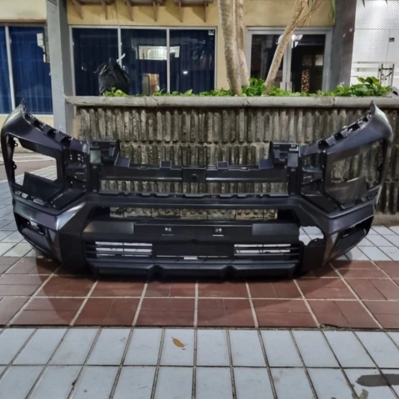 Jual BUMPER BEMPER DEPAN MITSUBISHI NEW XPANDER CROSS ORIGINAL | Shopee ...