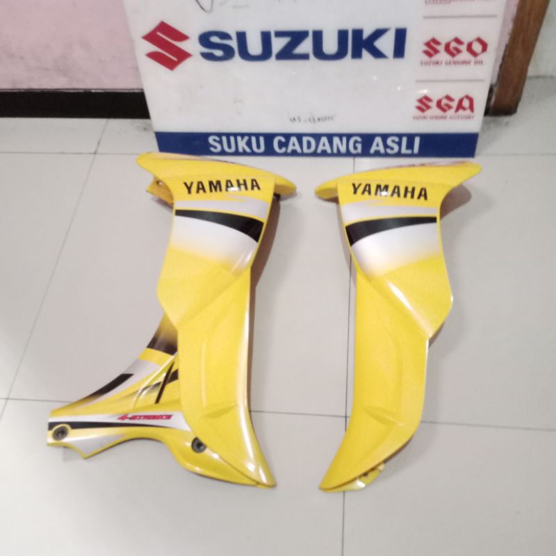 Jual Sayap Luar Dan Dalam Bagian Kanan Yamaha Jupiter Z Kuning Assy ...