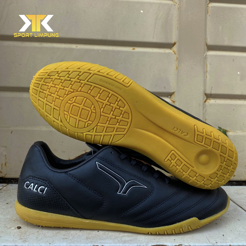 Jual Sepatu Sport Futsal Calci Forza ID Black Silver 42 - 43 Original | Shopee Indonesia