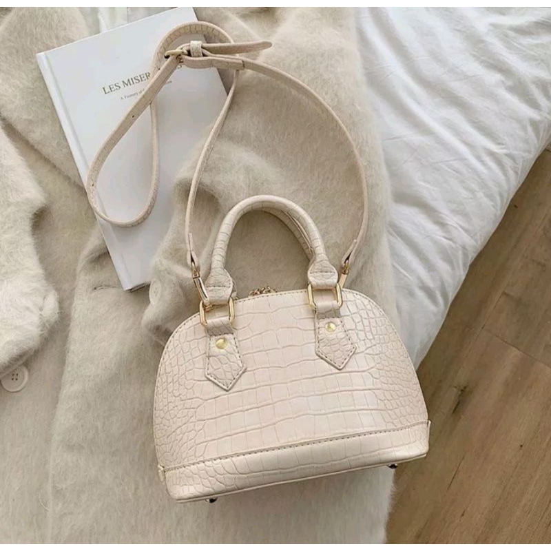 Jual TAS SELEMPANG WANITA PREMIUM ALMA CROCO TARBARU2023/TAS WANITA ...