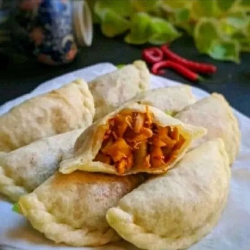 Jual Cireng Isi 38 pcs Isi Ayam suir pedas, ayam suir original, usus ...