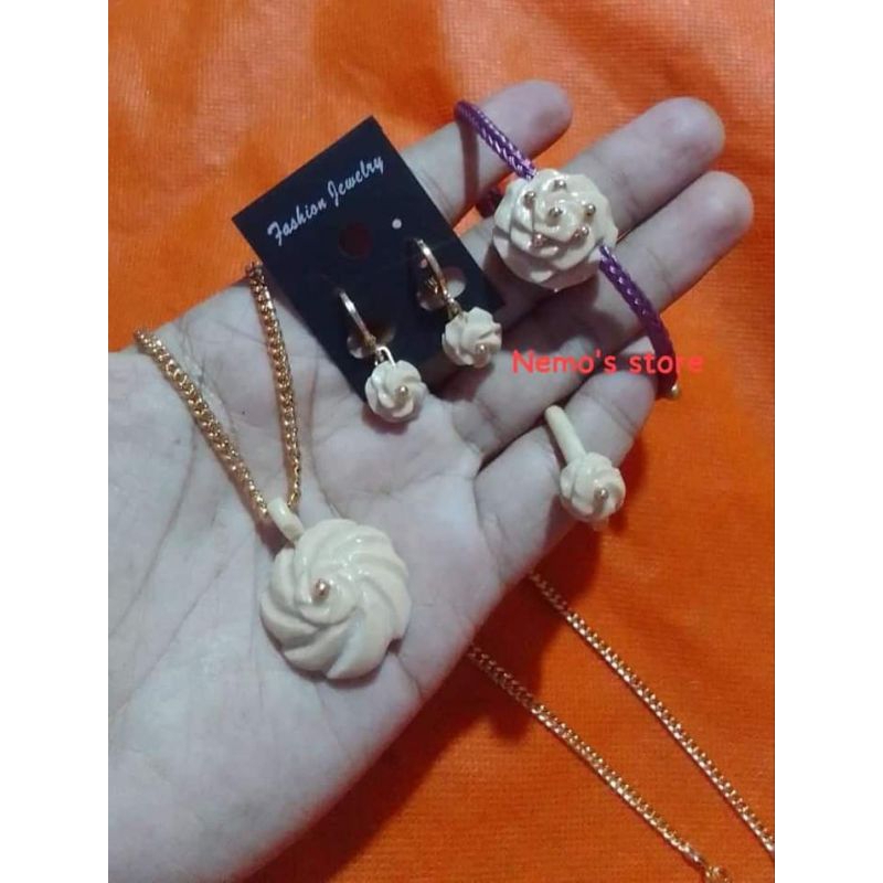 Jual set perhiasan gading serbuk asli KHAS MAUMERE NTT | Shopee Indonesia