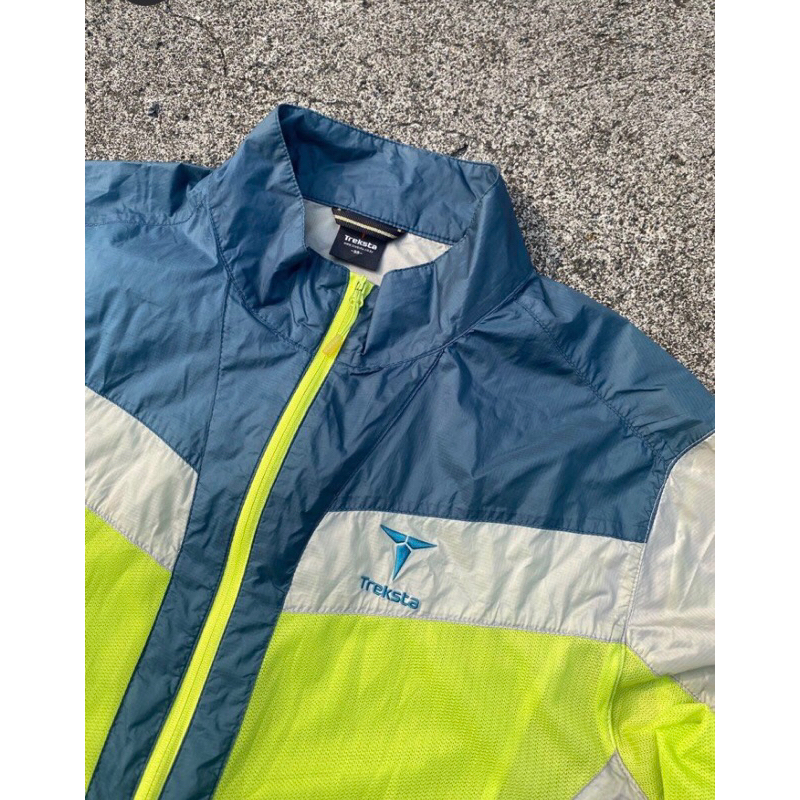 Jual Treksta lightweight Jacket | Shopee Indonesia
