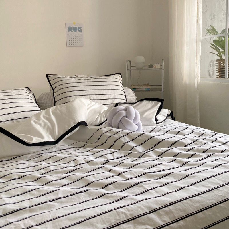 Jual TUX LINEN QUILT COVER / BED COVER - Sarung Duvet / Selimut Empuk ...