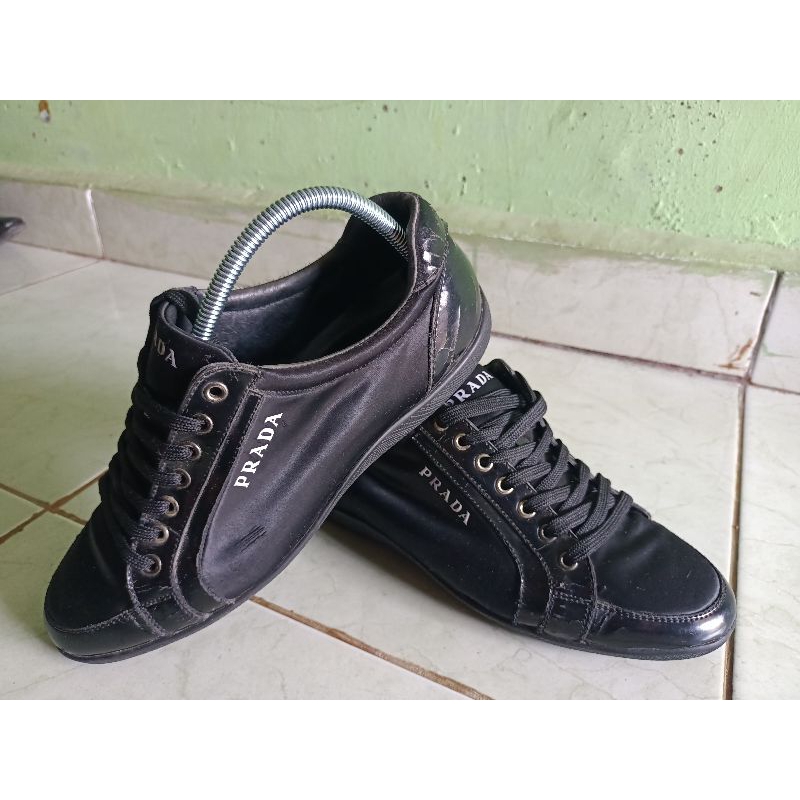 Jual SEPATU PRADA (PRELOVED) | Shopee Indonesia