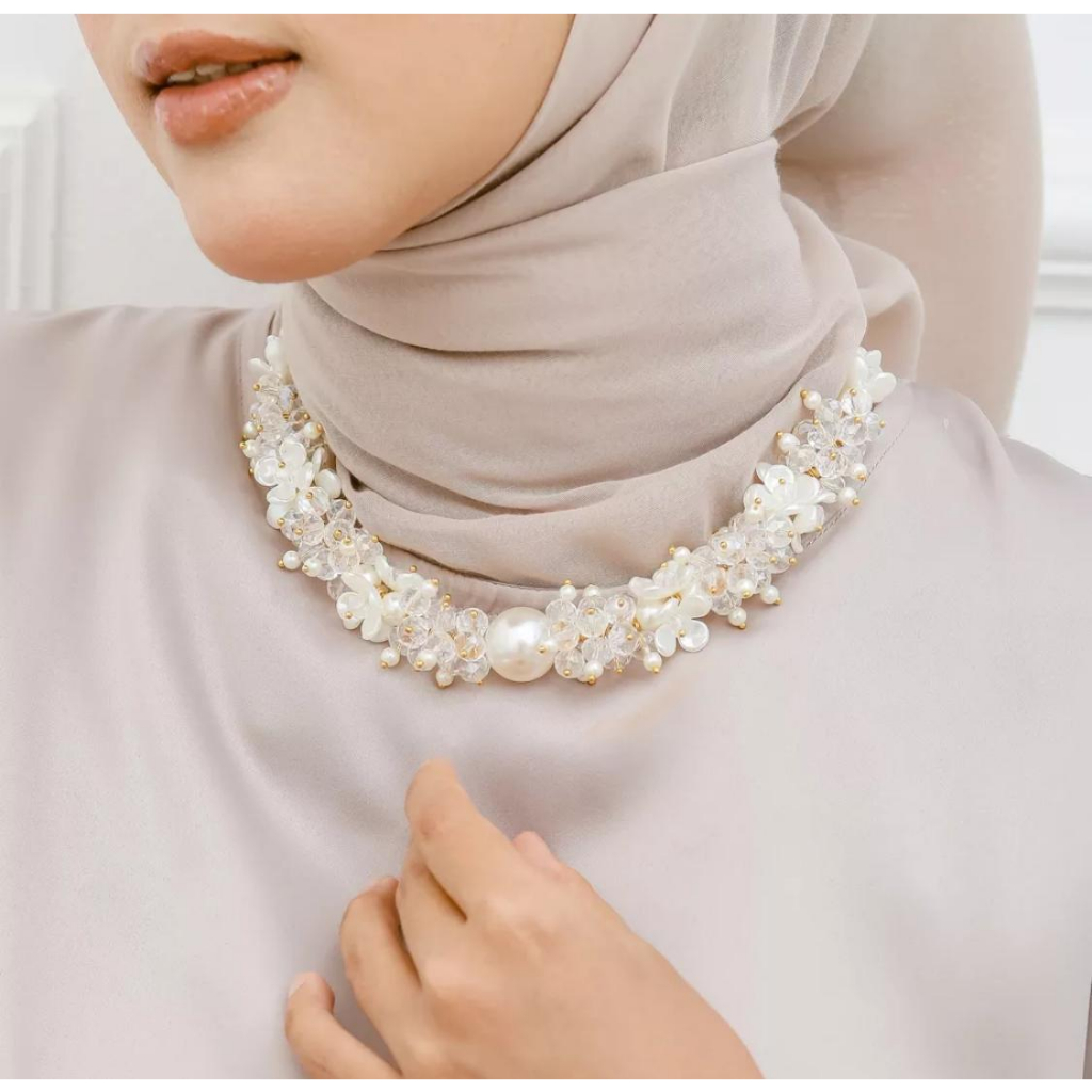 Jual Kalung Kelopak Bunga Mutiara Viral Selebgram Necklaces Hijab non ...
