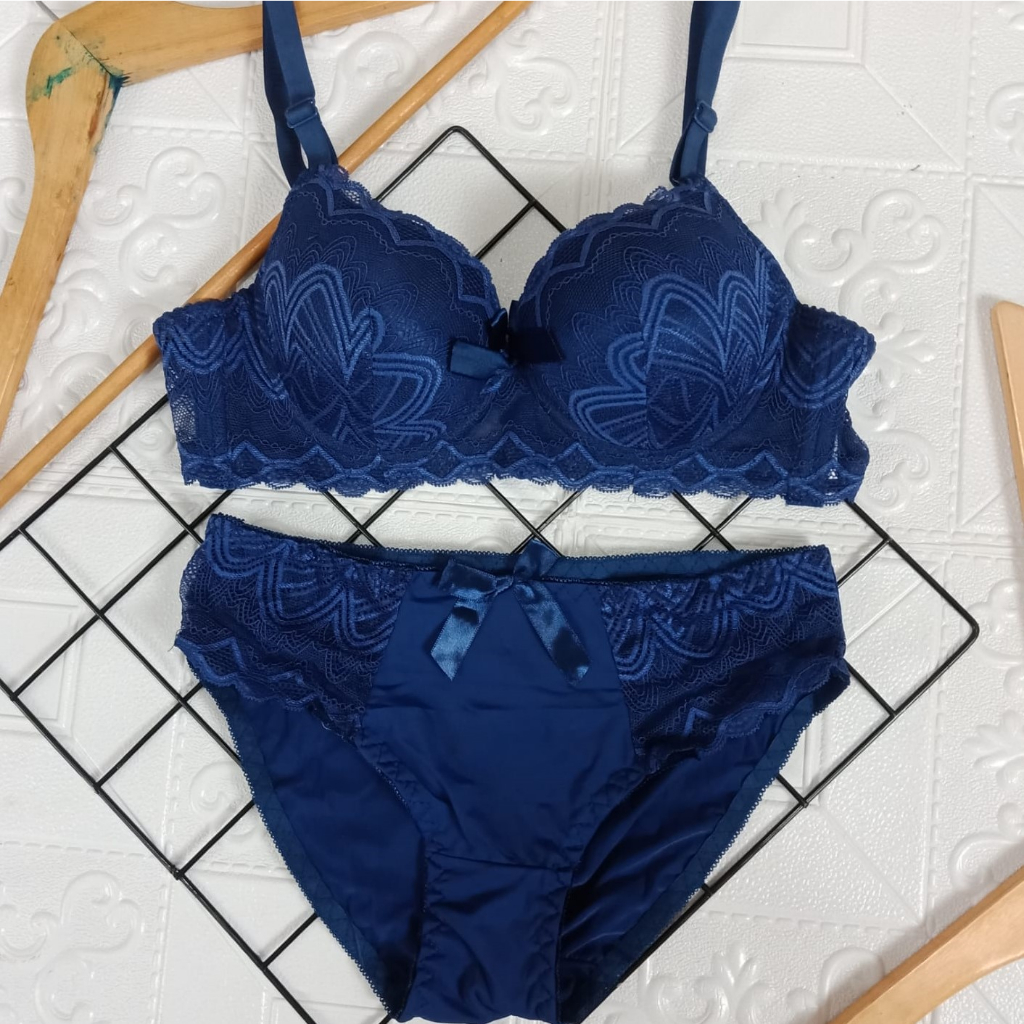 Jual Cuci Gudang Bra set BH + CD Berkawat Motif Cantik Kualitas Import Murah | Shopee Indonesia
