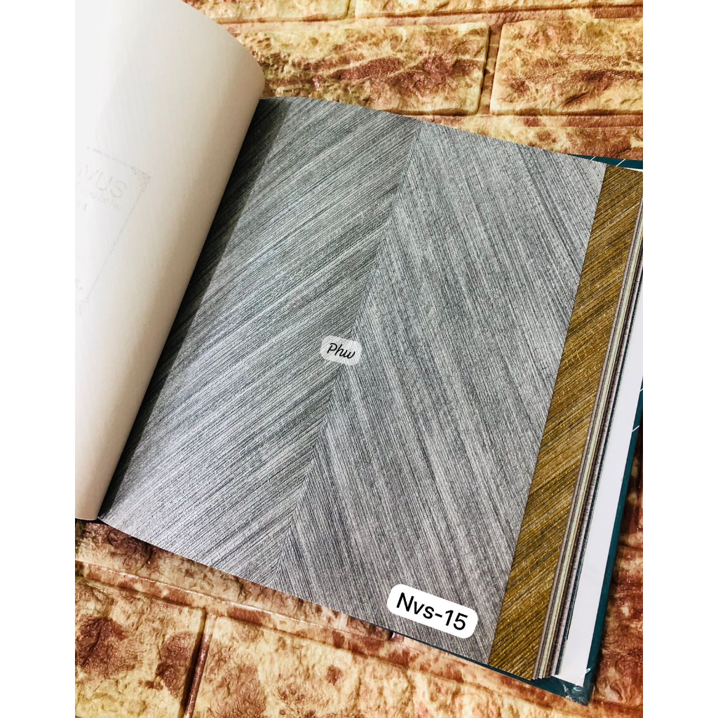 Jual WALLPAPER DINDING MOTIF Chevron COKLAT KAYU ABU PUTIH NOVUS ...
