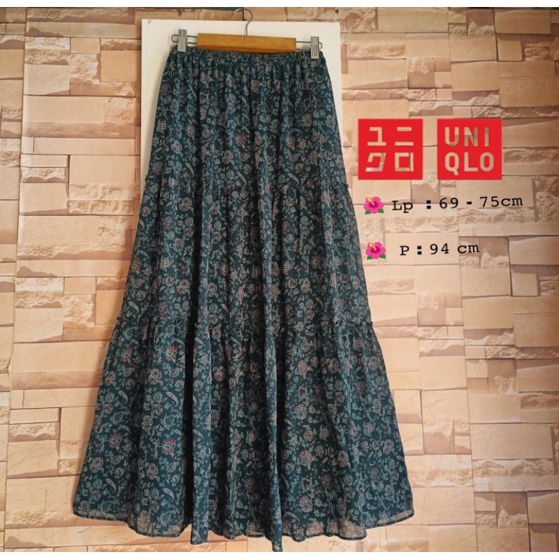 Jual Rok UNIQLO emerald | Shopee Indonesia