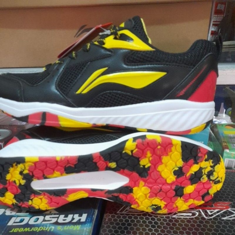 Jual SEPATU LINING ULTRA III | Shopee Indonesia