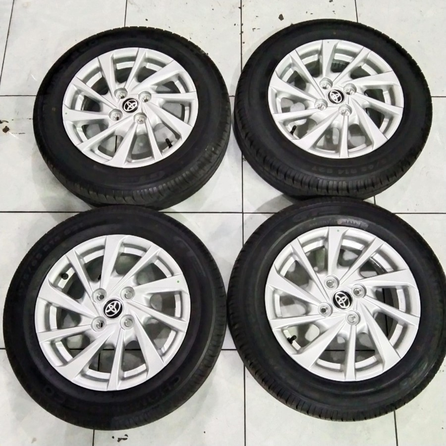 Jual VELG MOBIL BEKAS ORI STANDAR NEW AGYA RING 14 PCD 4X100 + BAN GT 175 65 | Shopee Indonesia