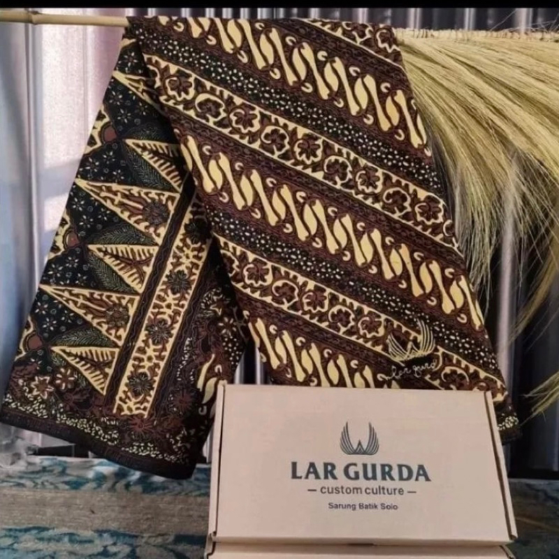 Jual SARUNG BATIK LAR GURDA KESIKAN SERIES ORIGINAL LAR GURDA BATIK ...