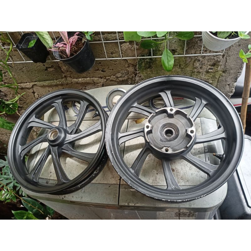 Jual Velg pcx 150 honda pcx pelek racing palang original ori copotan ...