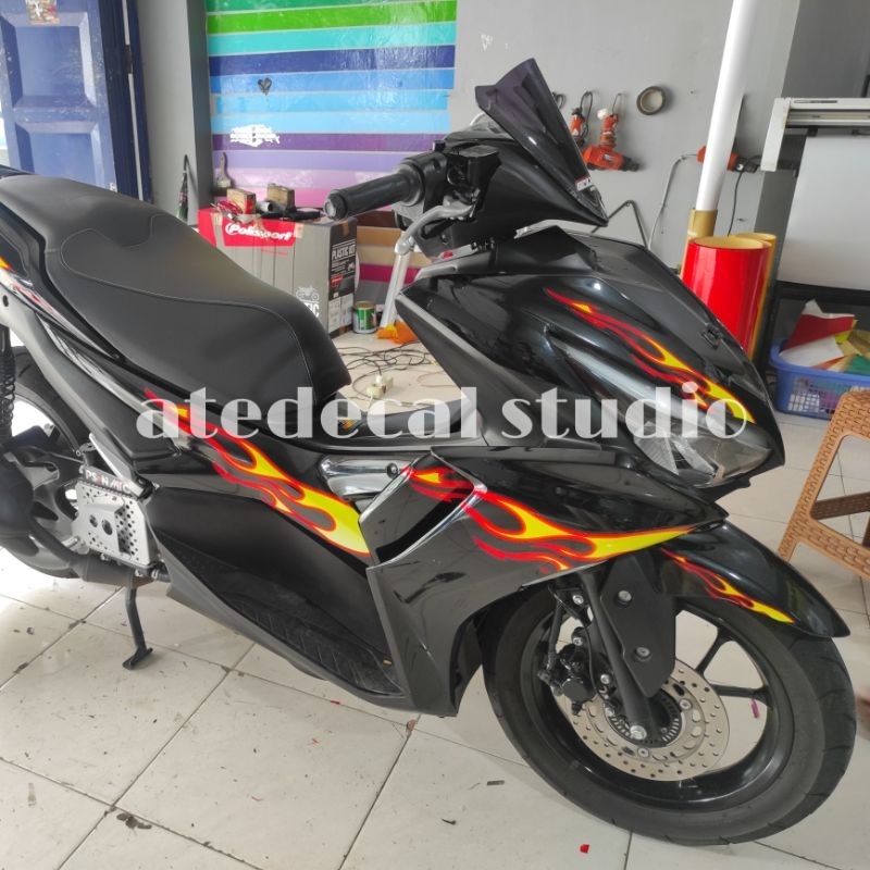 Jual Stiker Decal Aerox Motif Api, stripping Aerox Black Fire, Decal ...