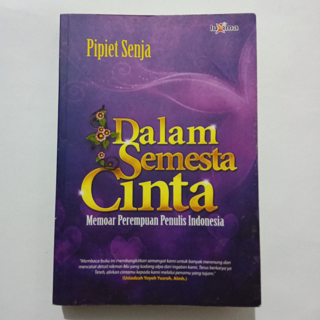 Jual Buku Ori Dalam Semesta Cinta plus tanda tangan penulis - Pipiet ...
